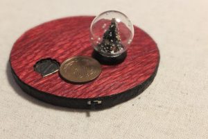 ミニチュア スノードーム風 クリスマスツリー 点灯 + 少し早い大掃除のせい？？のお話 - shibazukeparipariのミニチュア ...